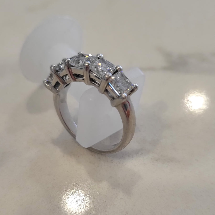 Diamonds & Jewelry Exchange – Diamond Exchange Canada